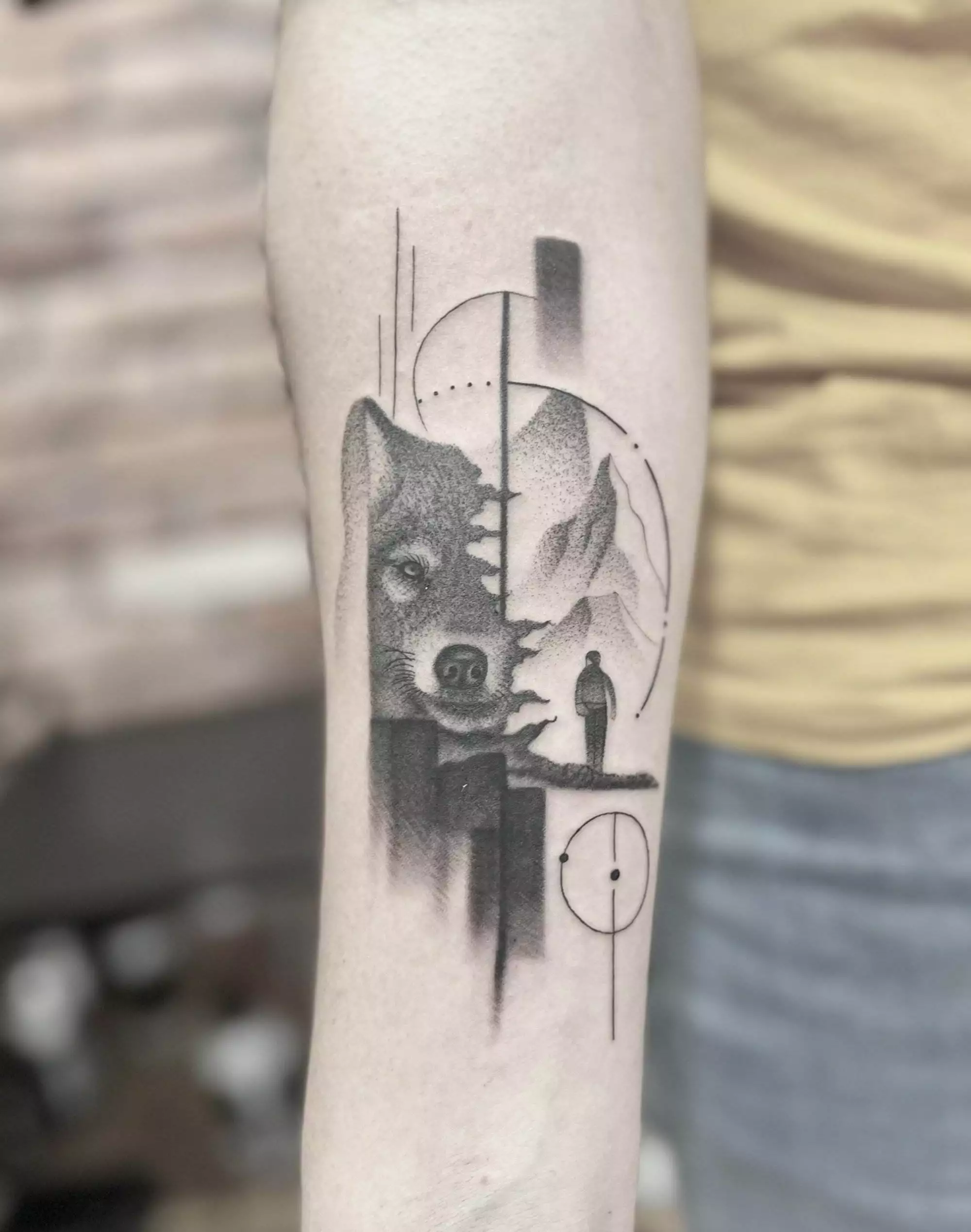 TATOUAGE GRAPHIQUE - Phoenix Tattoo Studio